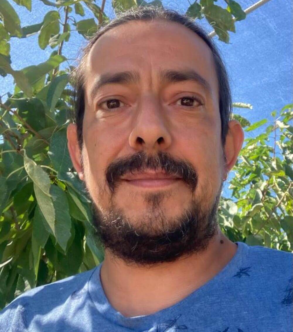 Portrait of a sweet cherry breeder: Gregorio Lopez-Ortega